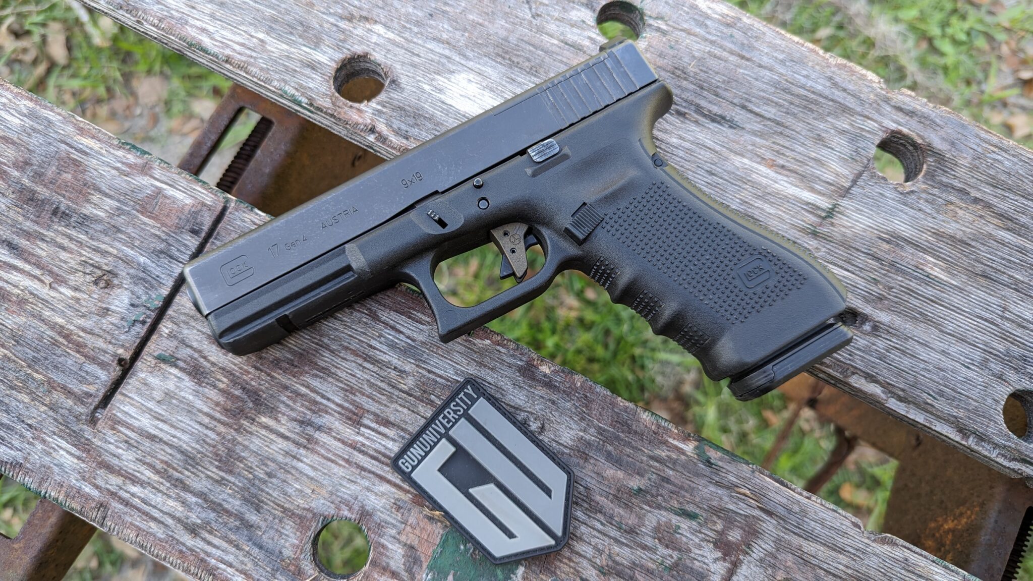 Glock 17 vs Springfield Echelon in 2025: Veteran vs Rookie